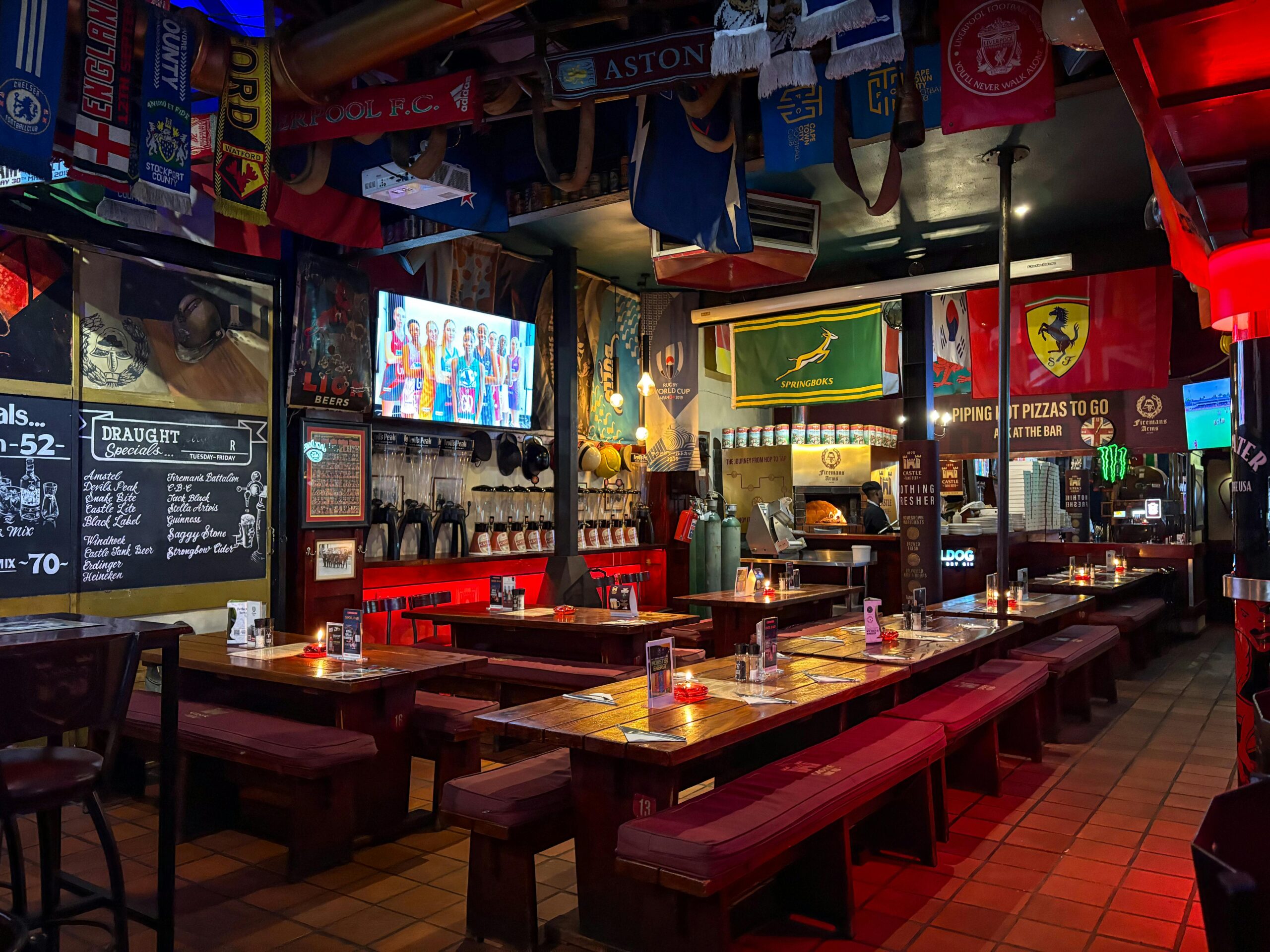 Bring the Heat: How Sports Bars Can Turn Game Day into a Social Media ...